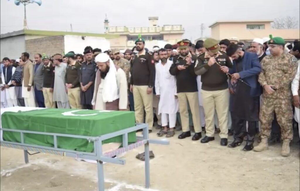 Namaz-e-Janaza of Sepoy Afzal Khan Shaheed and Sepoy Imran Ullah ...