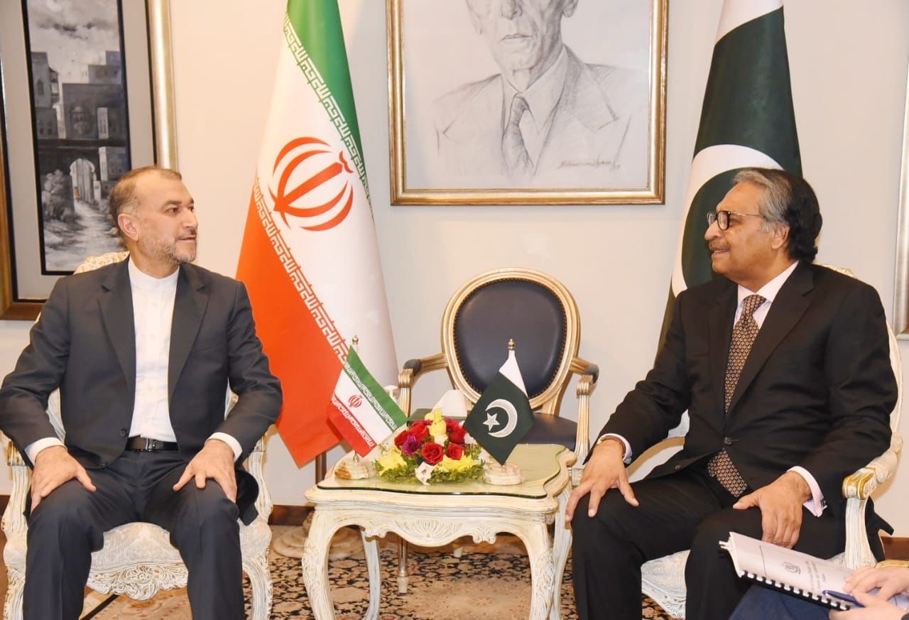 Meeting between the Foreign Ministers of Pakistan and Iran - The ...